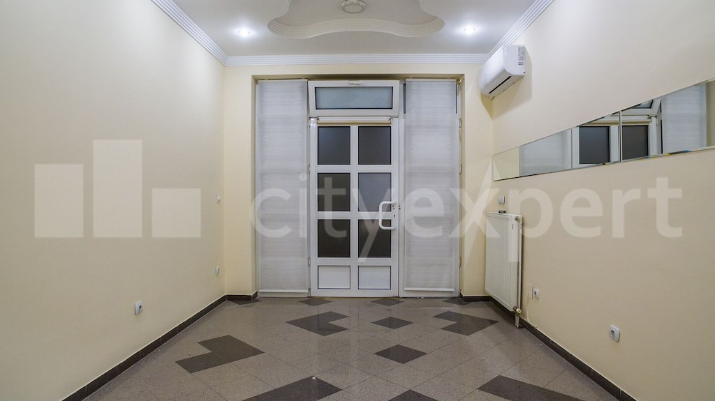 Lokal za izdavanje BEZ PROVIZIJE: Ostalo, 44m², Vojvode Vlahovića, Voždovac - 400€