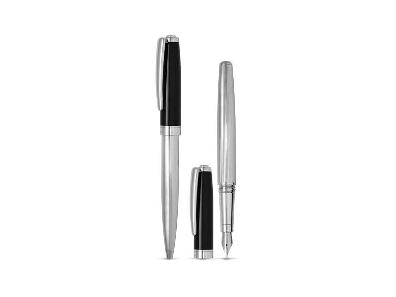 CHRISTOPHE SET
            Pierre Cardin set metalna hemijska olovka i penkala u lux kartonskoj kutiji