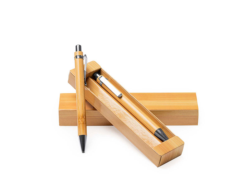 MADERA
            ECO set hemijska olovka i tehnička olovka od bambusa u poklon kutiji