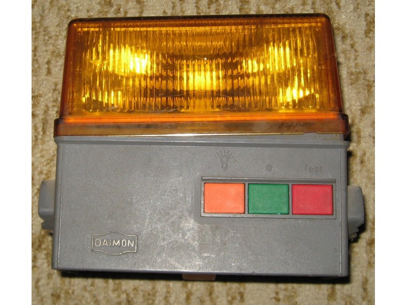 Daimon Blink lampa