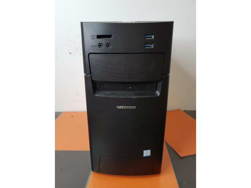 racunar medion Intel Core i3-6100