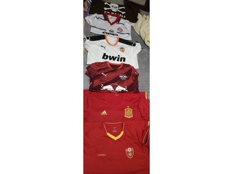 Lot Dresova za Kolekciju Spanija,Valencija,Lajpcig,CG