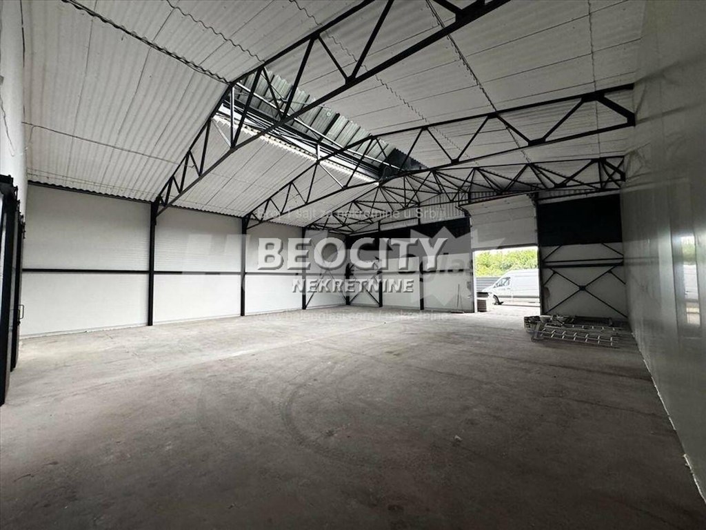 Poslovni prostor / Lokal, Novi Sad | Izdavanje · 600m² · 2.400€