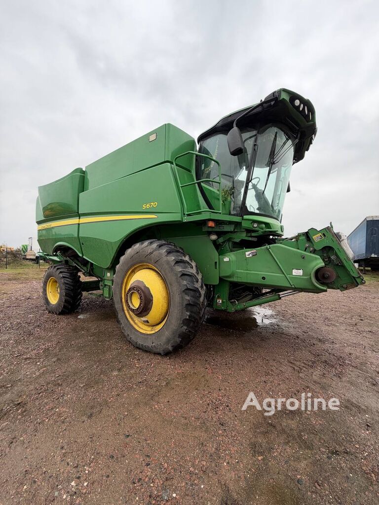 John Deere S670S STS kombajn za žito