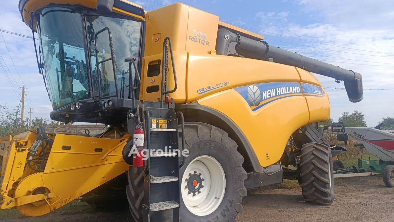 New Holland CR kombajn za žito