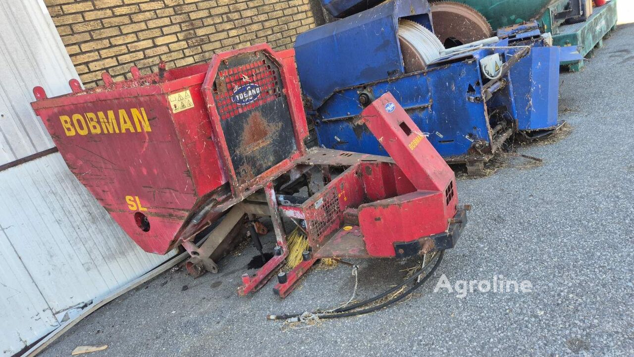 Stroj za priguravanje hrane potiskivač krme