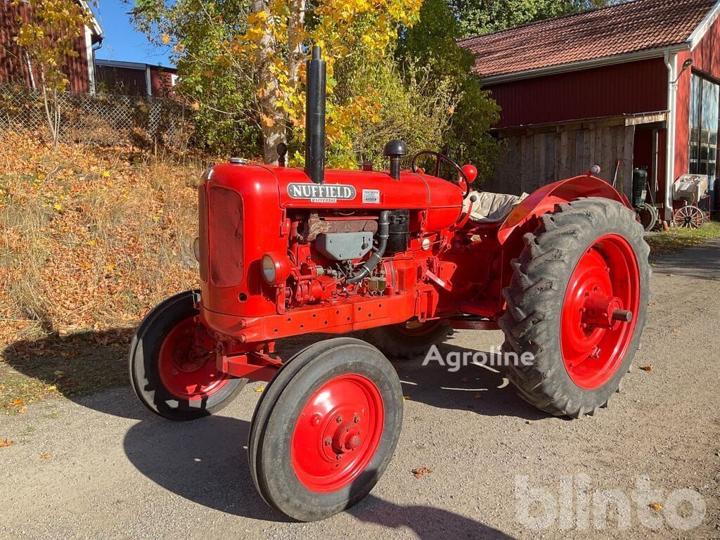 Prodaje se Nuffield M4 mini traktor na aukciji