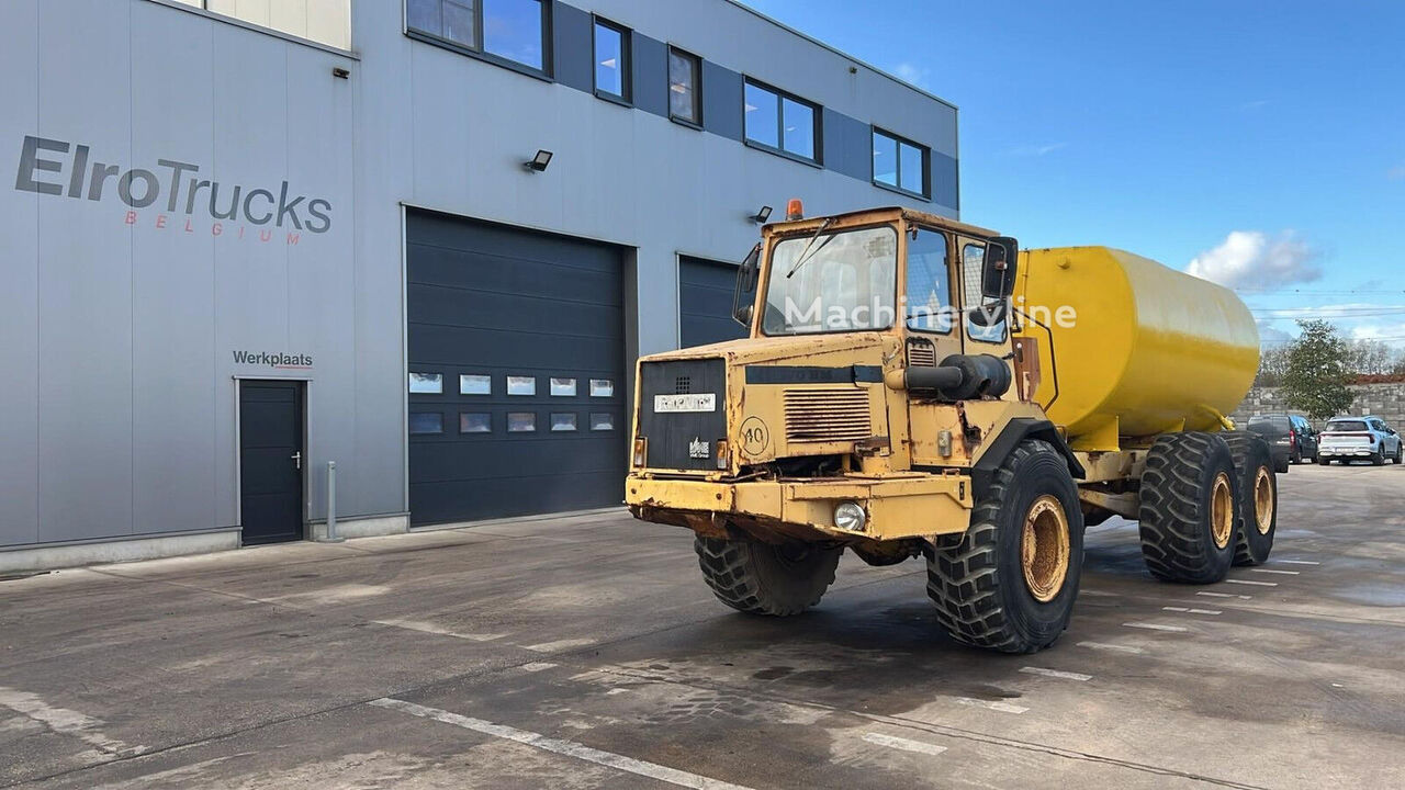 Volvo A25 BM (BE MACHINE / WATERTANK / 6X6 / MANUAL PUMP / POMPE MANUE nošena prskalica
