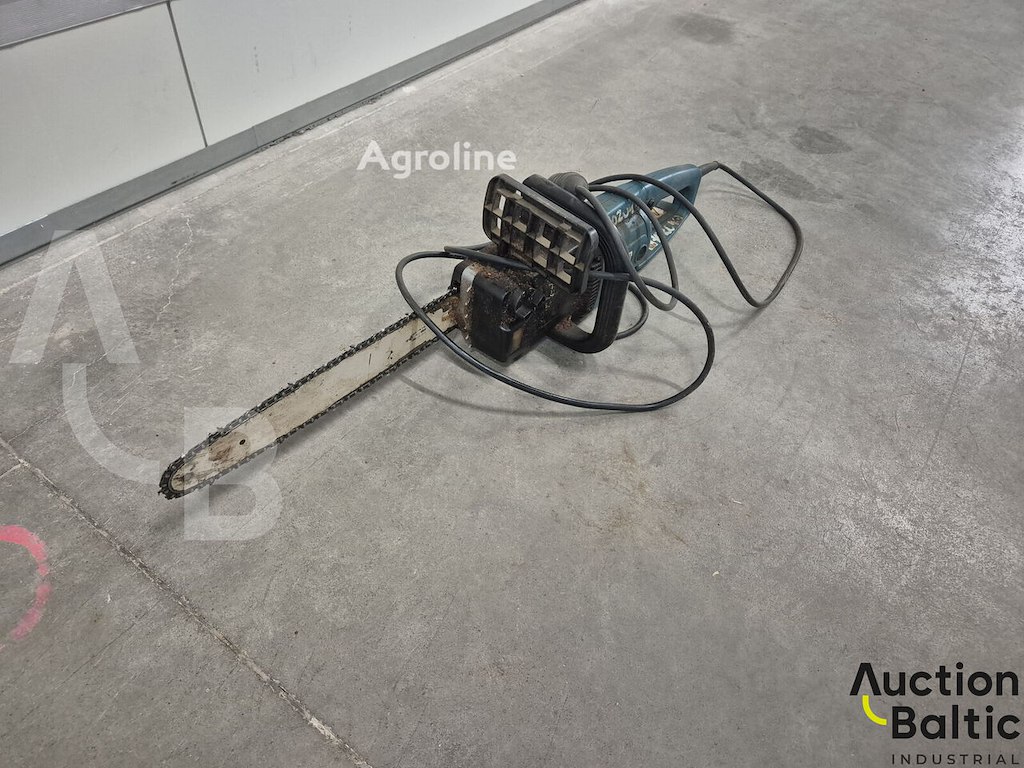 Prodaje se Makita UC3503A benzinsku motornu testeru na aukciji