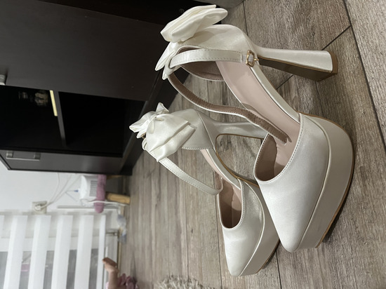 Elegantne salonke platforma