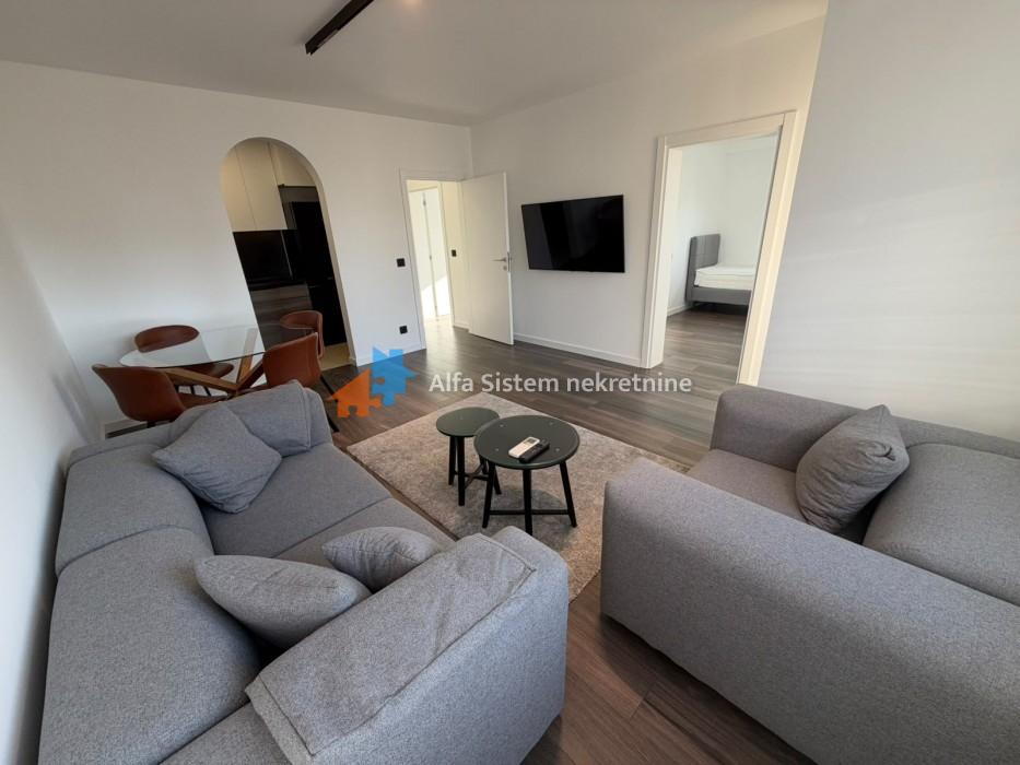 Četvorosoban stan za izdavanje, Beograd na Vodi, Beograd, 80m², 1.850 €/mes