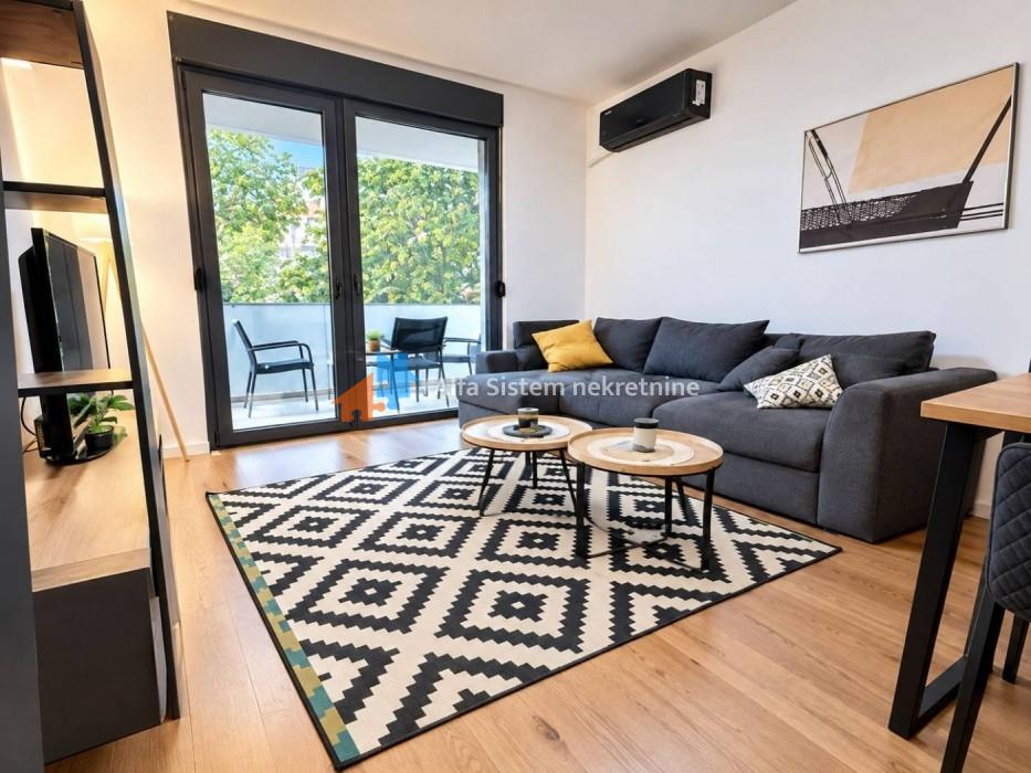 Trosoban stan za izdavanje, Autokomanda, Beograd, 56m², 1.200 €/mes