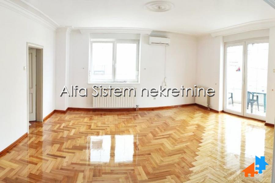 Četvorosoban stan za izdavanje, Voždovac, Beograd, 147m², 1.400 €/mes