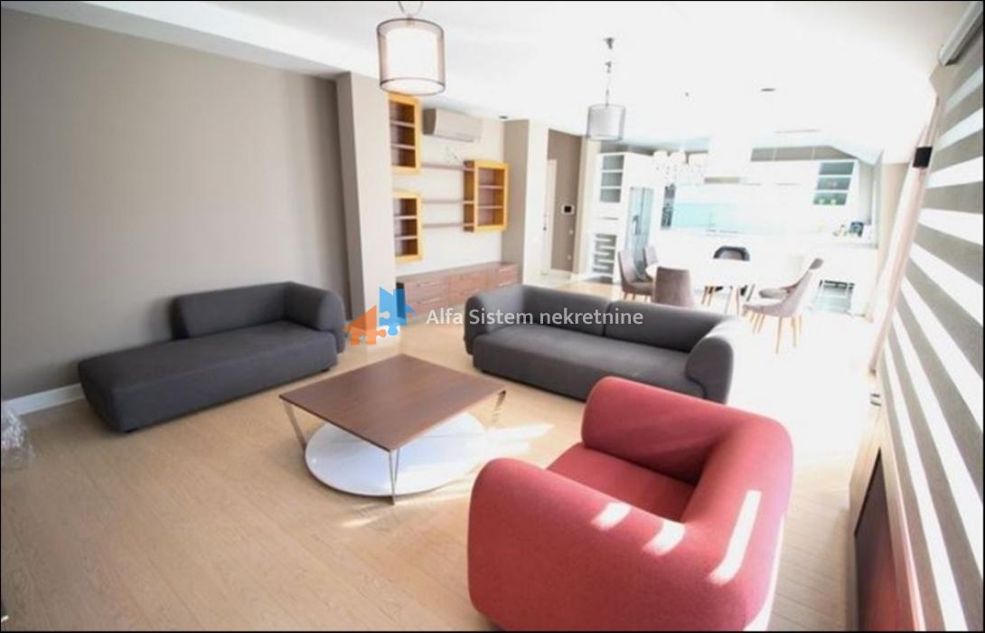 Četvorosoban stan za izdavanje, Hram Svetog Save, Beograd, 180m², 3.000 €/mes