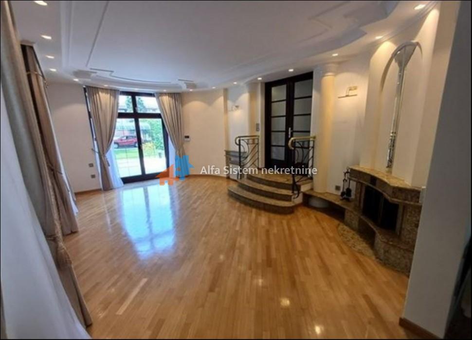 Kuća za izdavanje, Hotel M, Beograd, 300m², 4.000 €/mes