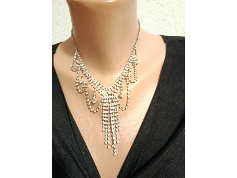 Ogrlica -BIB FRINGE