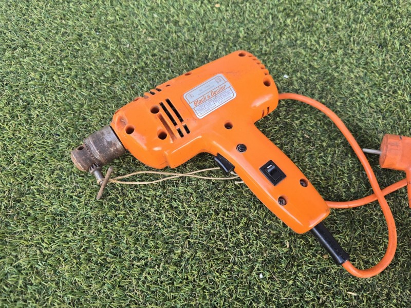 Black decker busilica
