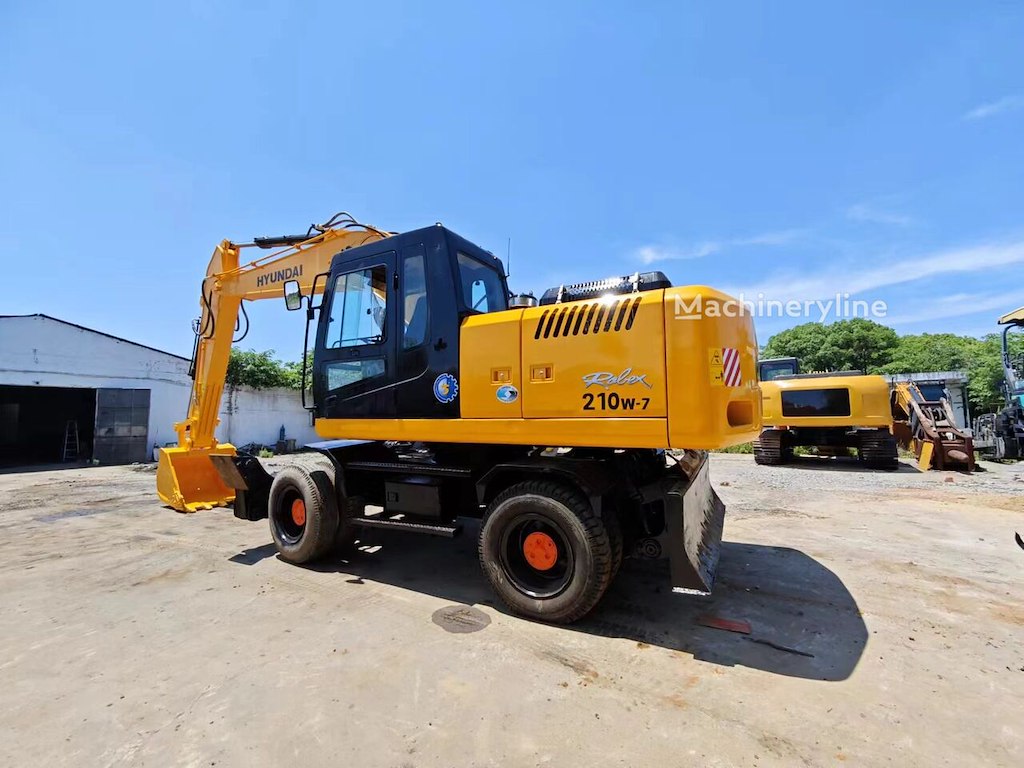 Hyundai R210W-7 bager točkaš