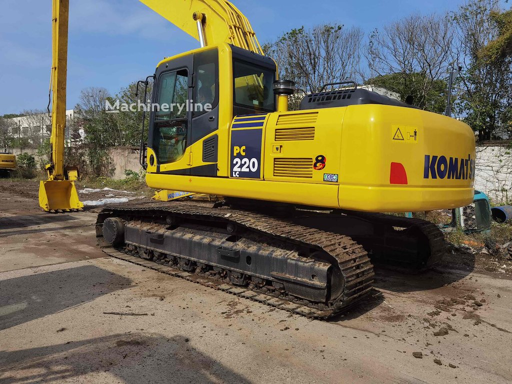 Komatsu PC220-8 bager sa dugom strelom