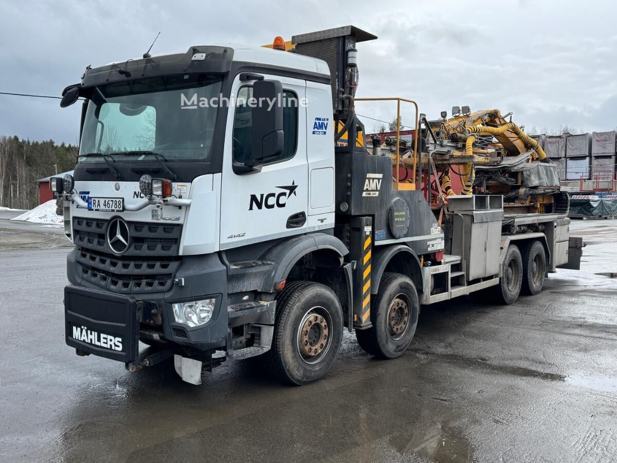 Prodaje se Mercedes-Benz Arocs bušaće postrojenje na aukciji
