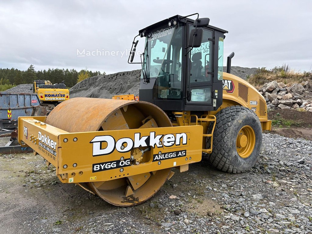 Caterpillar CS66 kompaktor s jednim valjkom