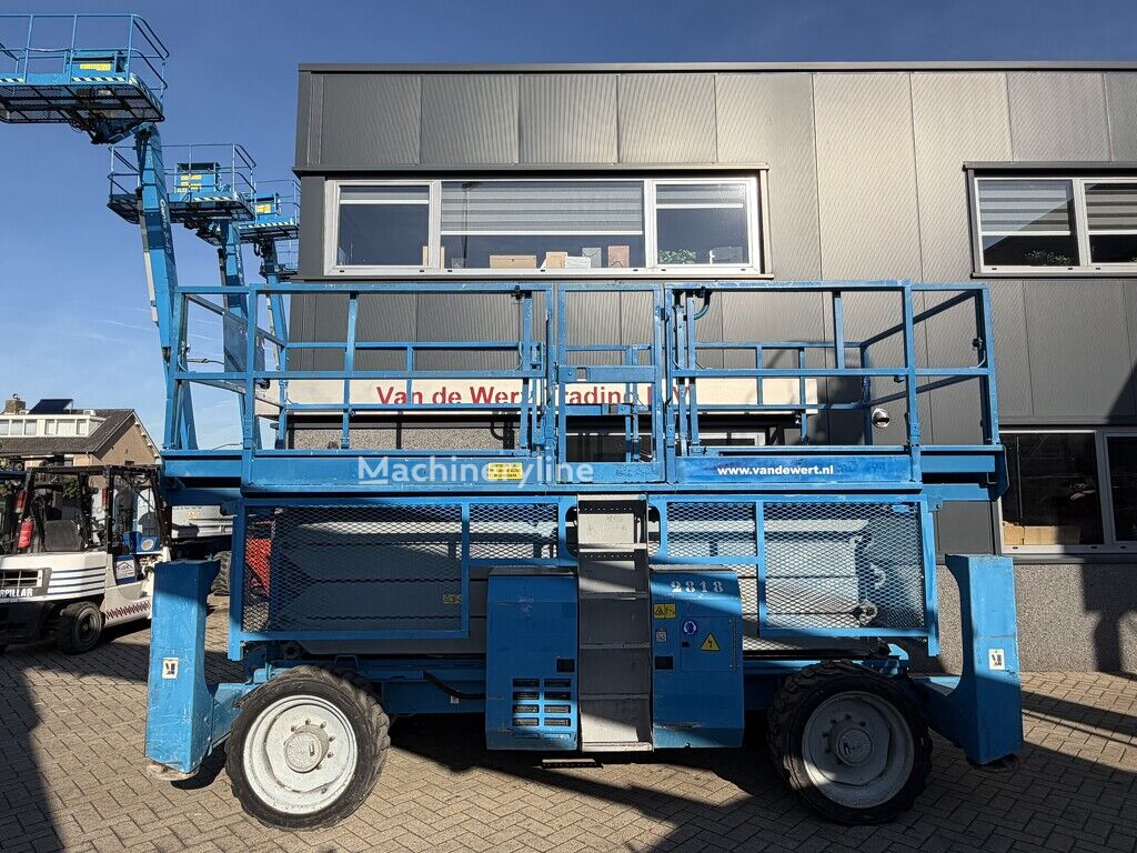 Genie GS 4390 RT Schaarhoogwerker / Scissor Lift / Arbeitsbuhne 15mtr makazasta platforma