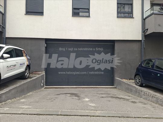 Garazno mesto 15m2 i ostava 15m2