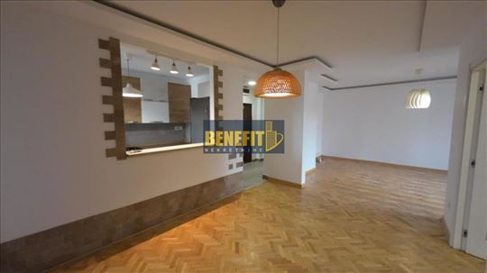 Novi Beograd, Bežanijska kosa 2, 3.5, 96m2 - renov