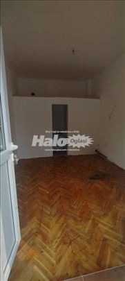 Garsonjera Belegiš, centar