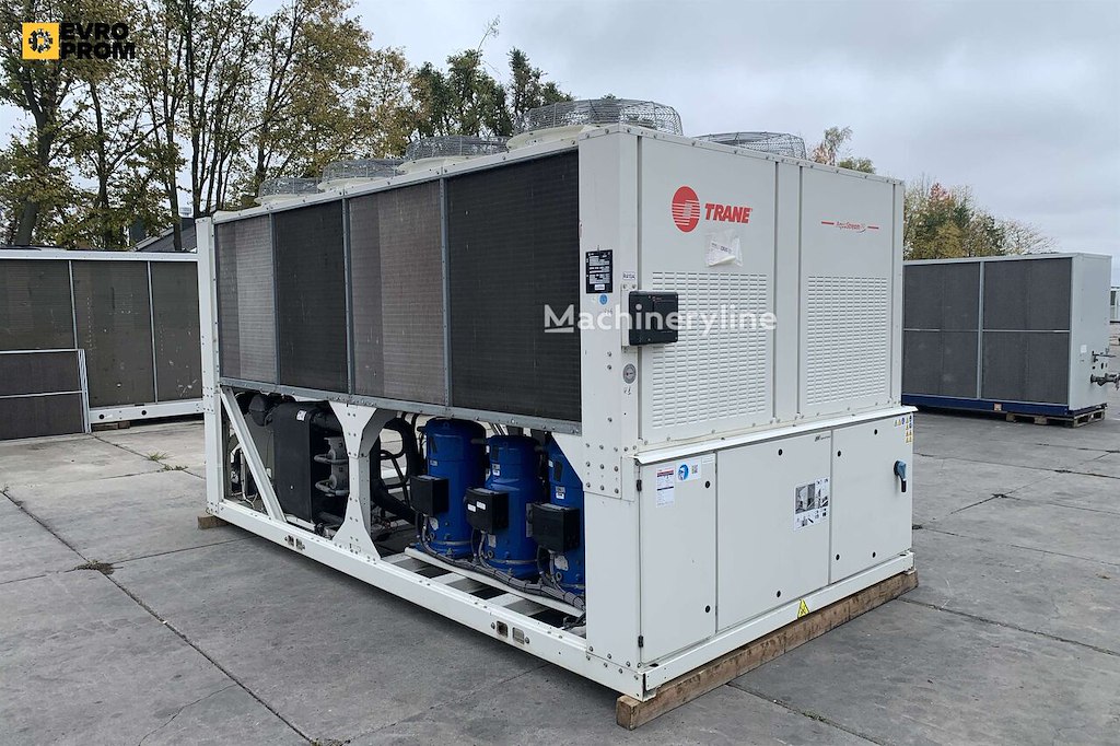 Trane CGAM140 SE CPCT 380.9 KW rashladni uređaj