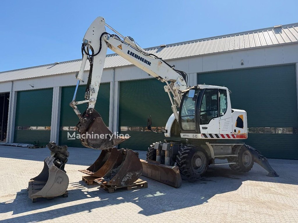 Liebherr A914 Compact 5x attachment - Good working condition bager točkaš