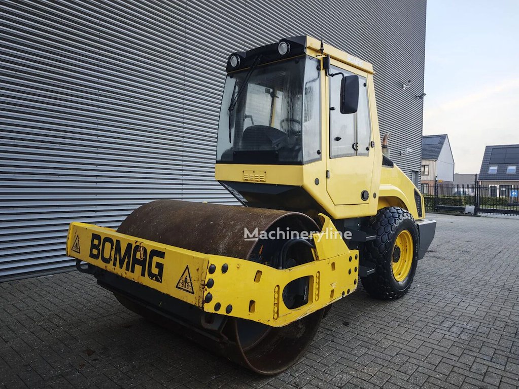 BOMAG BW 177 D-4 pneumatski valjak