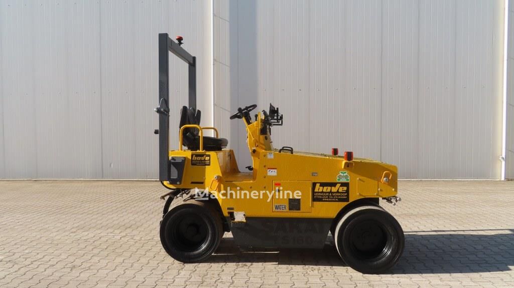 Sakai TS160-4 pneumatski valjak