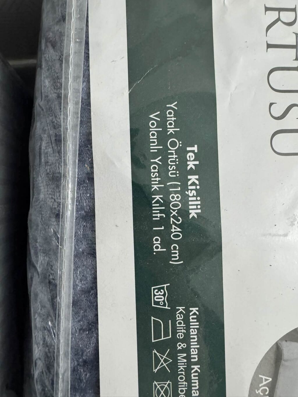 Setovi sa jastucnicama Ima i za jednu osobu sa jednom jastucnicom 4