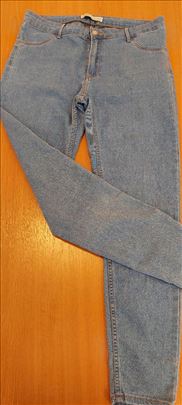 Bershka frulica farmerke 42