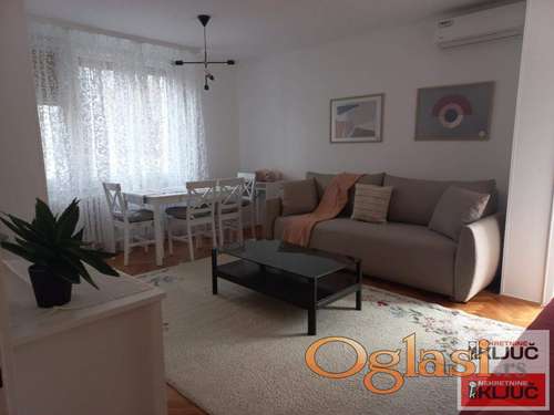 Dvoiposoban stan 55 m², Grbavica, Novi Sad, 1. sprat