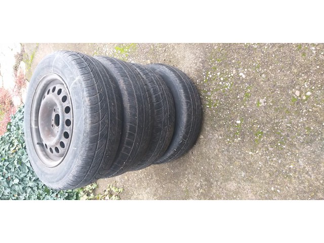 4 tocka sa gumama 175x70x14 cm, 4x100 bile na Astri G