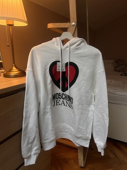 Moschino jeans duks sa etiketom, nov