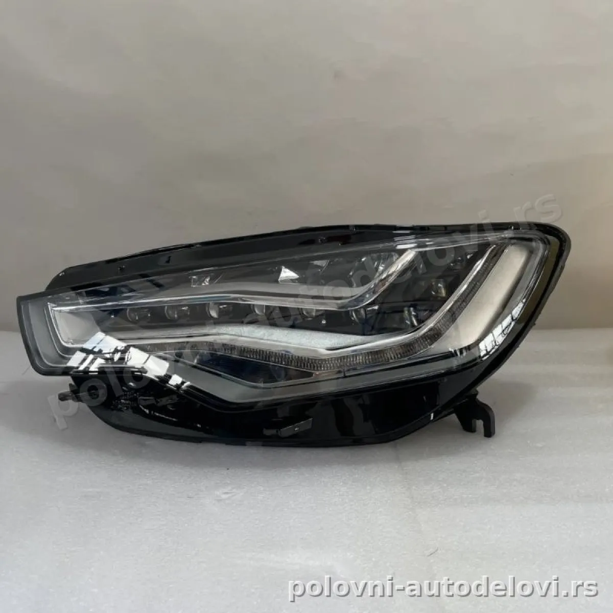 Audi A6 S6 RS6 4G Full LED far levi 4G0941773