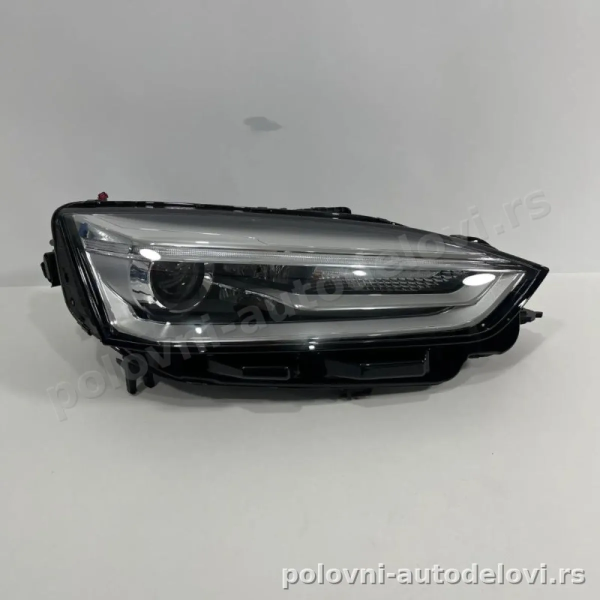 Audi A5 S5 RS5 F5 Bi-Xenon LED far desni 8W6941044C