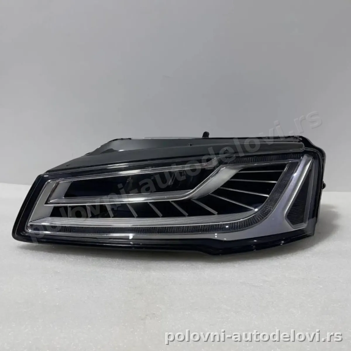 Audi A8 S8 4H Full LED Matrix far levi 4H0941035