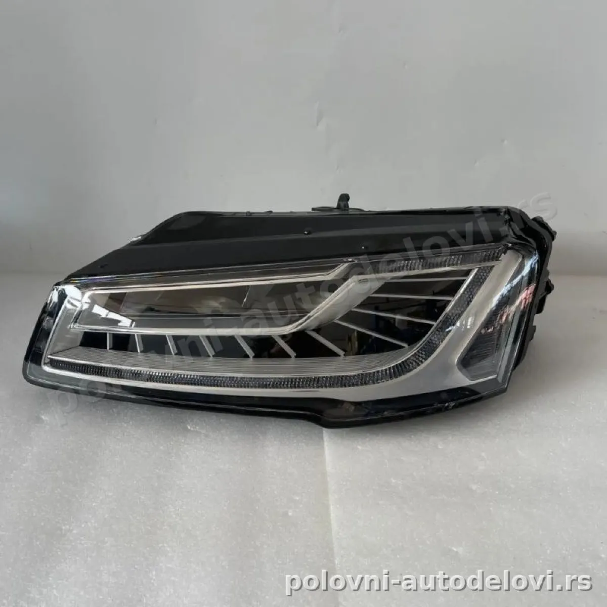 Audi A8 S8 4H Full LED far levi 4H0941033