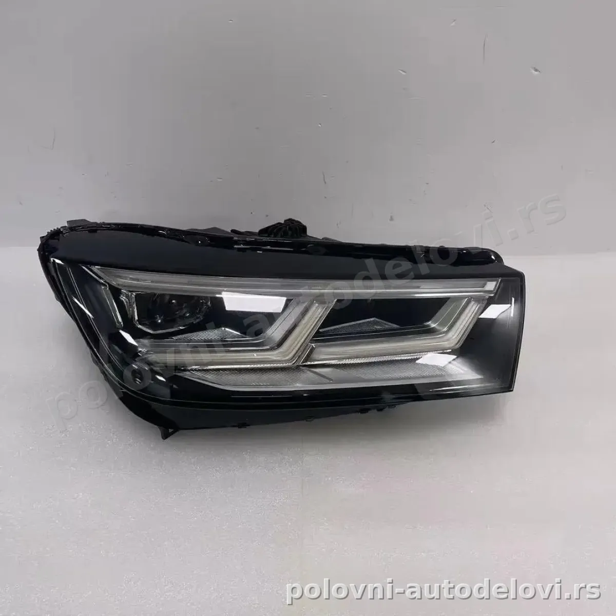 Audi Q5 SQ5 FY Full LED Matrix far desni 80A941036