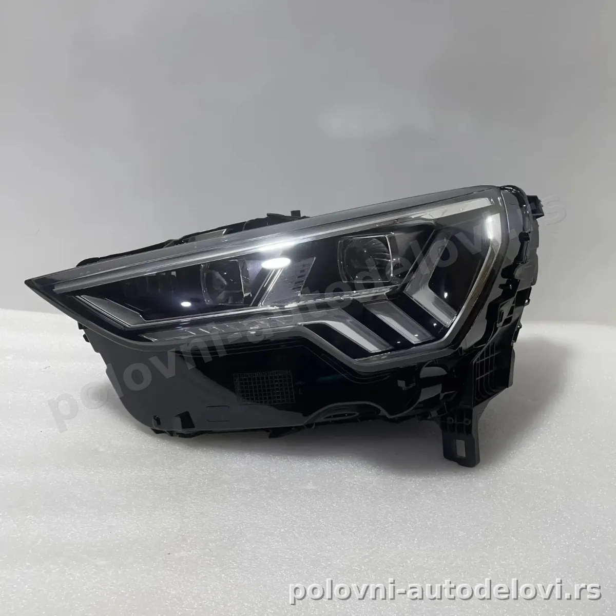 Audi Q3 RS Q3 F3 Full LED Matrix far levi 83A941035