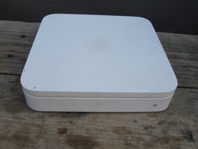 APPLE AirPort Extreme Base Station A1408