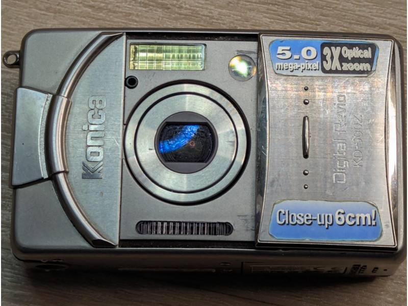 Konika Digital Revio KD-500Z