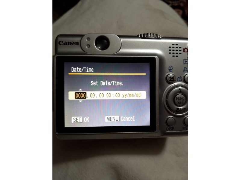 Canon PowerShot A570 IS digitalni fotoaparat retro