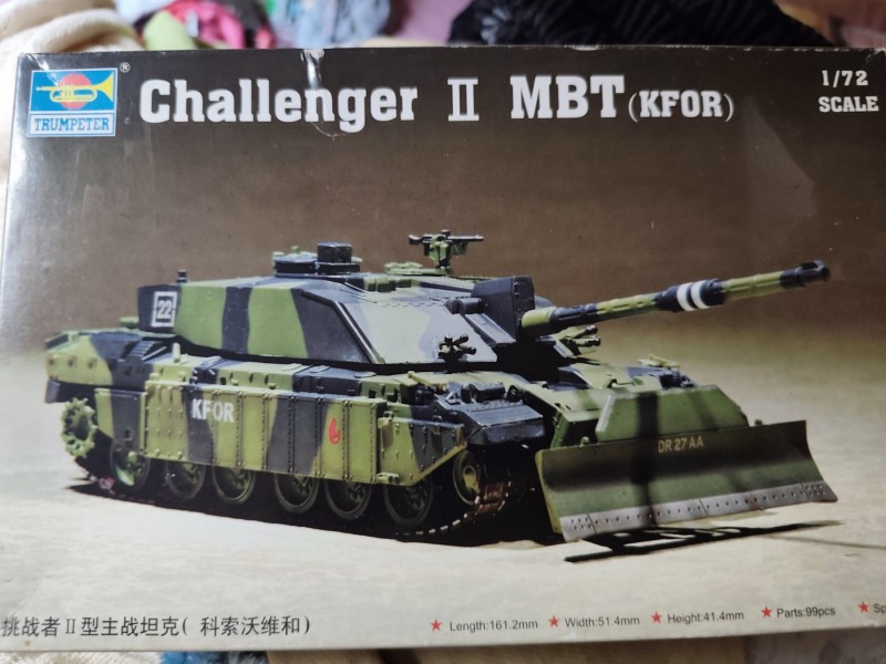 Trumpeter 1-72 Challenger KFOR