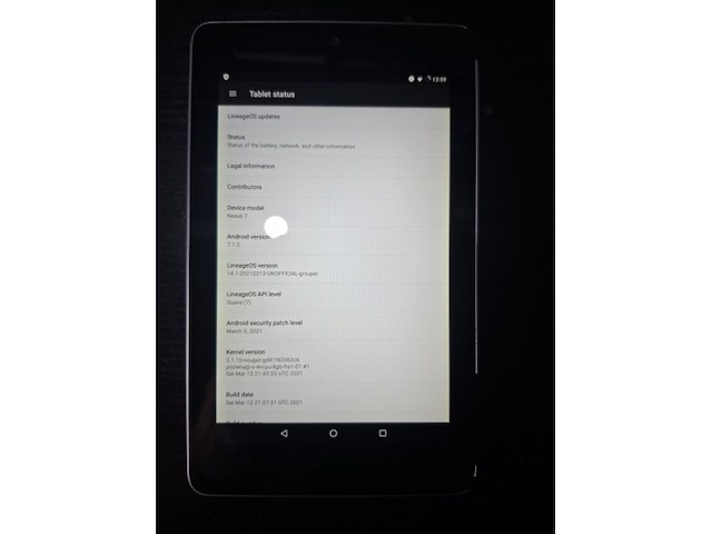 ASUS Nexus 7– 3 tableta – 1 ispravan + 2 za delove