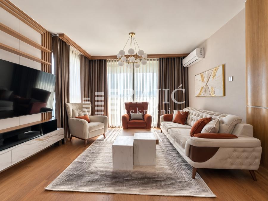 Beograd na vodi/BW/80m2,3.0-izuzetan,luksuzan #4647
2.600 €